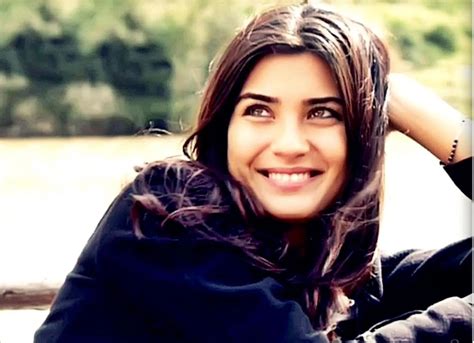 Turkish Actress Tuba Buyukustun Biography At Charli Blamey Blog
