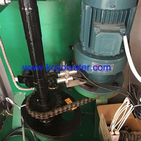 Koyo 자동적인 향낭 요구르트 우유 주스 충전물 포장기 Buy Koyo 자동 소독액 향 주머니 기계 생산공장 가격 Koyo 향낭 소다 주스 기계 아프리카 시장