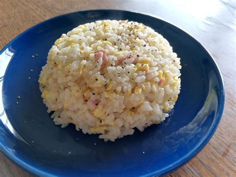 パラパラのチャーハンを冷凍ご飯が固まらないように家で作る方法