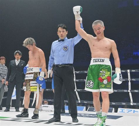 那須川天心が初戦で国内2位を”子ども扱い”「これでボクサーとして見てくれるんじゃないか」【ボクシング】：中日スポーツ・東京中日スポーツ