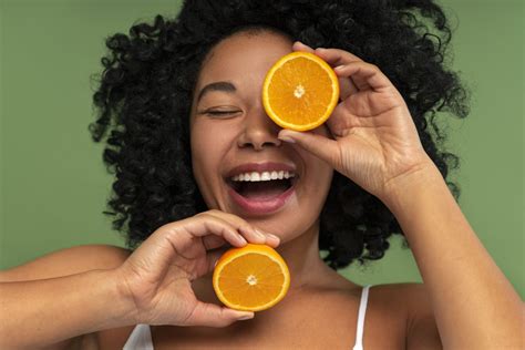 Os benefícios da vitamina C para a beleza