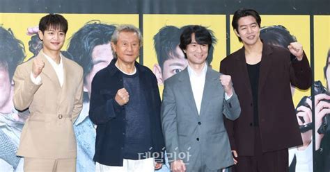 박근형 “66년 연기 인생 첫 소극장 데뷔…쓰임 있는 한 도전 계속” [d 현장]