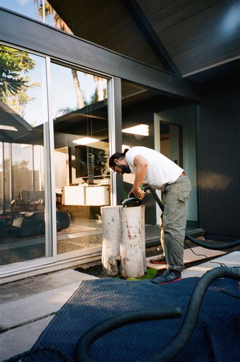 Photo 5 Of 44 In My House A Designer Couple Treat Their Eichler To A