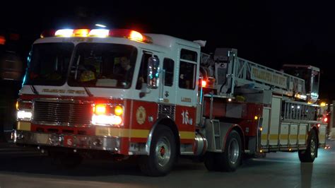 Philadelphia Fire Department Ladder 16 Responding Youtube