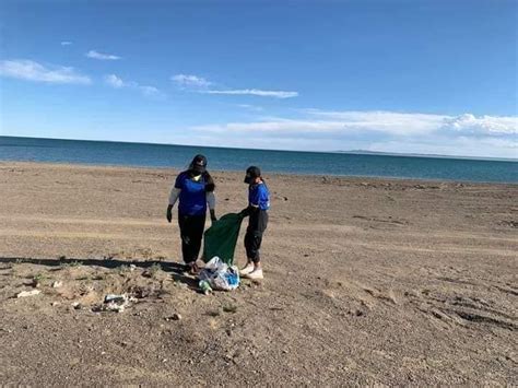 Хяргас нуурын эргээс 63 тонн хог хаягдал гарчээ Updown Mn