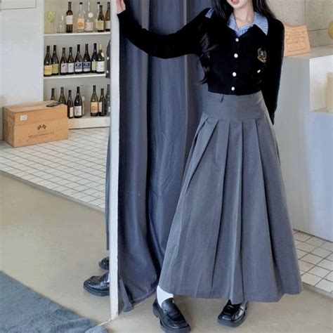 데일리언니 코디세트브이넥 자수 패치 짜임 디테일 니트 가디건스트라이프 슬림 셔츠핀턱 플리츠 롱스커트 세트 셋업룩 코디룩 데이트룩 소개팅룩