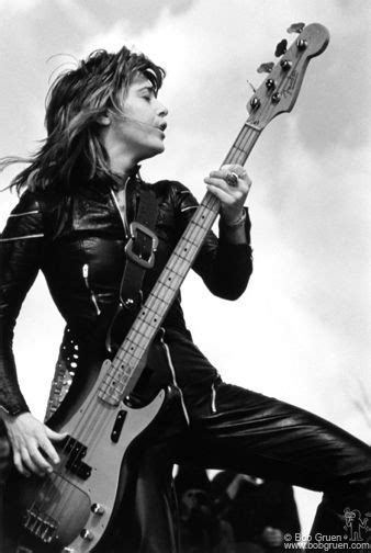 1000 Images About Female Bass Player Suzi Quatro On Pinterest Bass Leather Catsuit And Bass