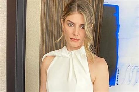 Who Is Caitlin Bassett Find Her Wikipedia Married Life And Net Worth