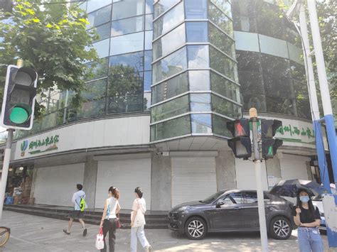 【5图】乌鲁木齐中路长乐路转角旺铺，咖啡，烘焙，西餐皆可上海静安静安寺商铺租售生意转让出租 上海58同城