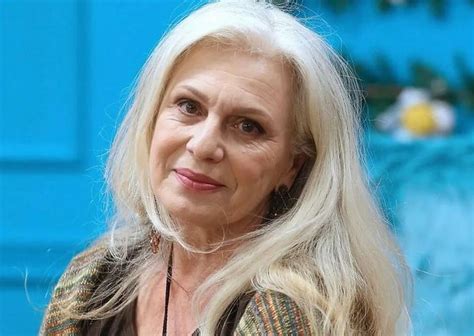 Маја Оџаклиевска е апсолутна РЕКОРДЕРКА во број на бракови имала повеќе и од Елизабет Тејлор