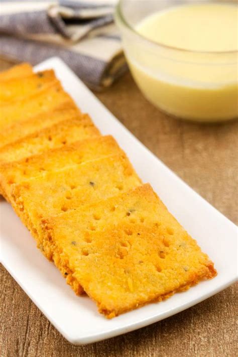 Keto Crackers Best Low Carb Keto Cheese Crackers Easy Homemade