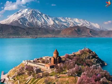 وان کجاست؟ بررسی نقشه، مساحت، آب و هوا و جمعیت شهر Van