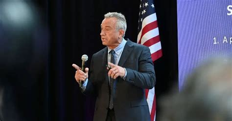 Donald Trump Is Obsessed With Robert F Kennedy Jr Sexting Scandal