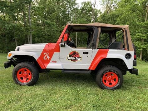 Jurassic Park Jeep Wallpapers Top Free Jurassic Park Jeep Backgrounds