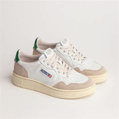 Autry Baskets Medalist Low Wom Vert And Beige Chaussures Merci Paris
