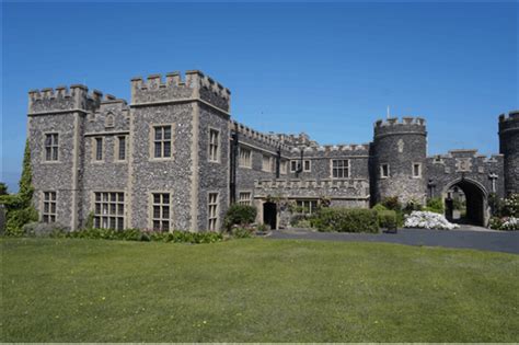 Property Valuation Flat 18 Kingsgate Castle Joss Gap Road