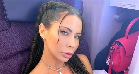Who Is Erika Calabrese Net Worth Life Career And Age