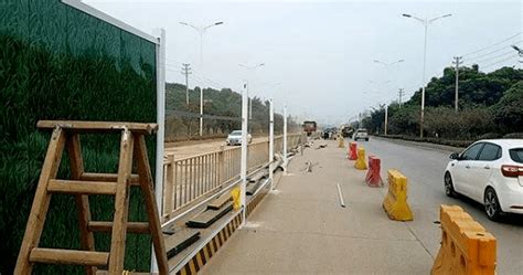 鄂州吴楚大道一路段半封闭施工 进行