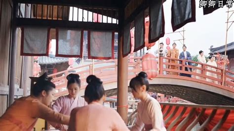 五弟怕老婆是出了名的。看到媳妇就腿软 «卿卿日常 腾讯视频