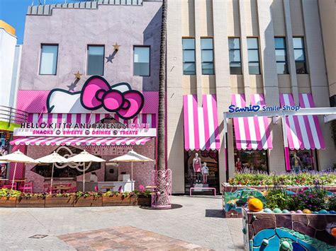 Celebrate Hello Kittys 50th Anniversary With New Menu Items And