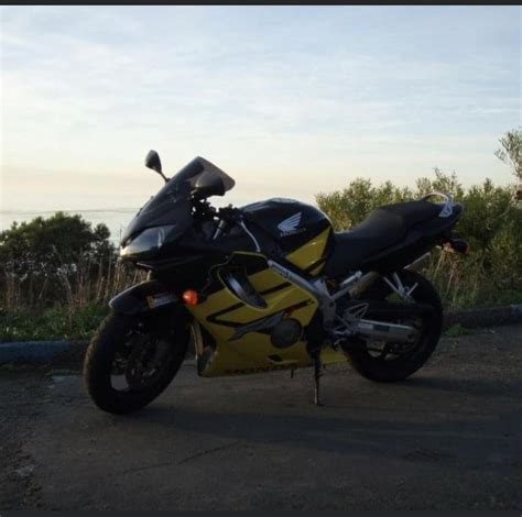 04 Cbr F4i Was My First Bike Always Hated The Look Of The Seat Though 1170x1162 R