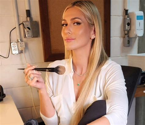 Lívia Andrade Posa Belíssima Nos Bastidores Do Projac Lindona