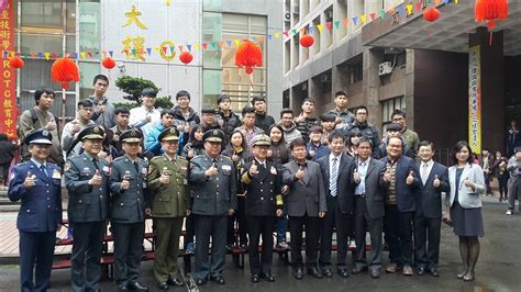 南亞技術學院 🎊賀本校「國防部大學儲備軍官訓練團（rotc）教育中心暨專業大樓揭牌儀式」圓滿完成。