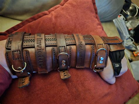 First Attempt At A Bracer R Leatherworking