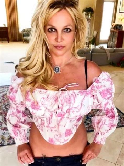Britney Spears Posts Naked Photo On Twitter News Au Australias