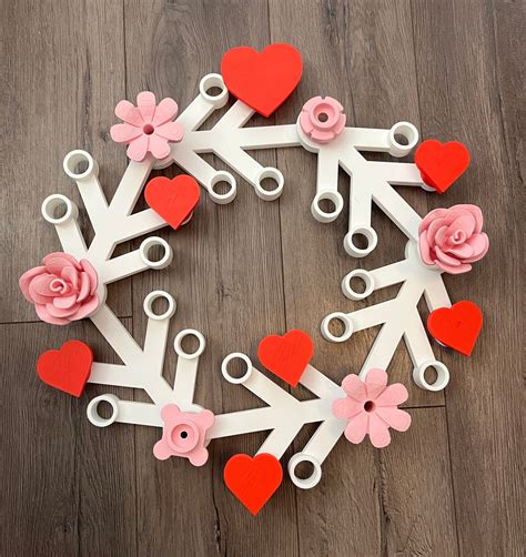 Free Stl File Building Bricks Wreath Rose 🏗️・3d Printing Template To Download・cults Valentine