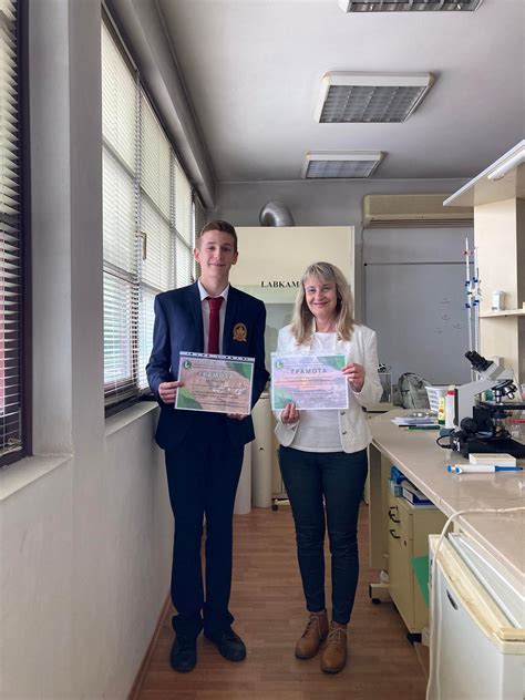 Емануил Серафимов от ІХв клас сред най добрите биолози в България