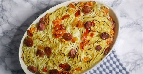 Esparguete No Forno Com Salsichas — FÁbio Belo