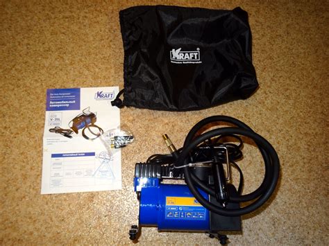 Компрессор KRAFT KT 800034 ECO V-35L, 35 л/мин в сумке, 3 насадки ...