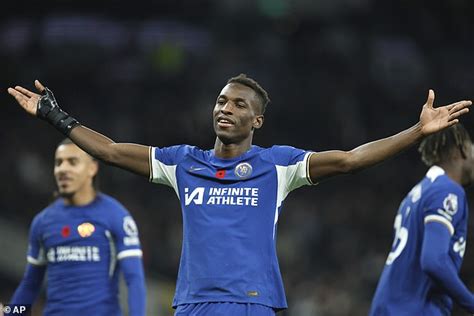 Chelsea Star Nicolas Jacksons Three Goals Against Tottenham Was The Worst Premier League Hat