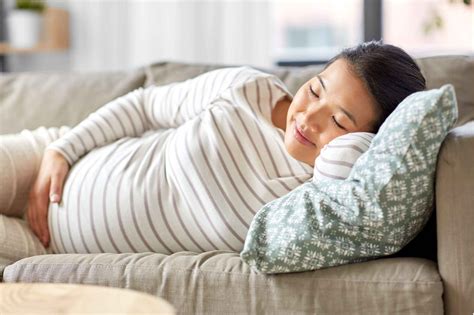 Bolehkah Ibu Hamil Tidur Siang Ternyata Ada Manfaatnya Loh Mom