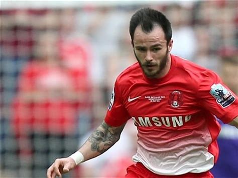 Chris Dagnall To Join Hibernian Until End Of Season Tnt Sports