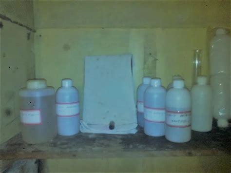 Emporium Washing Detergent Light Yellow Anionic Washing Detergent For