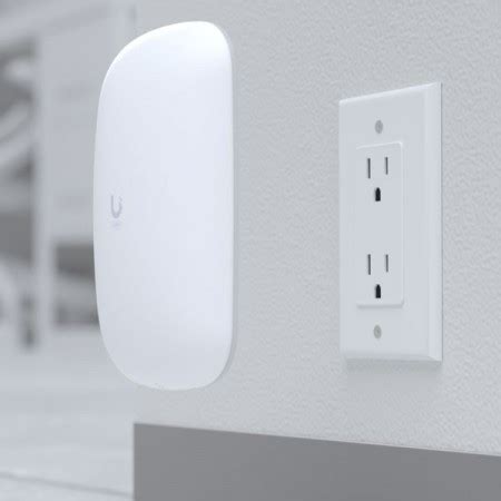 Ubiquiti Unifi U Extender Dual Band Wifi Coverage Extender Powered With Standard Ac Wall