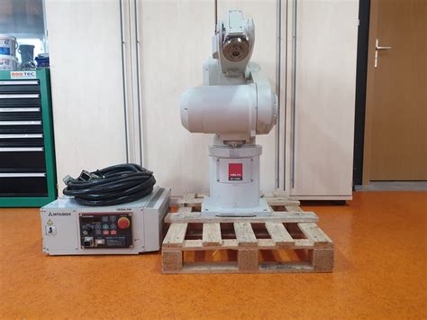 RV-12SDL Industrieroboter mit CR2D Controller (Neu) - ROBTEC GmbH ...