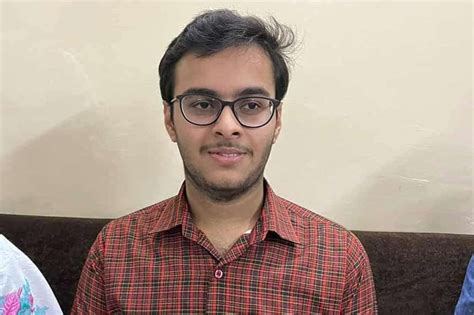 Icse बोर्ड परीक्षा में जमशेदपुर के रुशील कुमार 99 8 फीसदी अंक लाकर किया टॉप