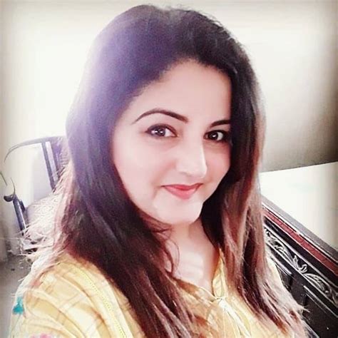 Narjis Kazmi نرجس کاظمی Naturopathist