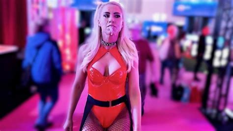 Venus Messe Berlin Public Fick Direkt Am Messestand Ultra Spermawalk Daynia