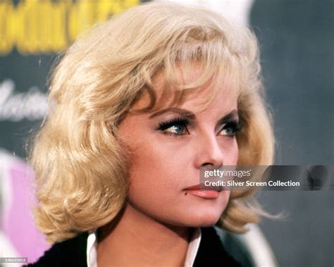 Headshot Of Virna Lisi Italian Actress Circa 1960 Fotografía De