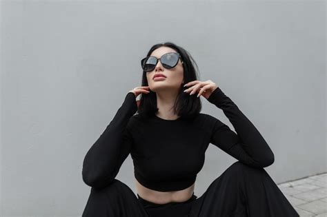 Premium Photo Urban Modern Female Portrait Of A Beautiful Stylish