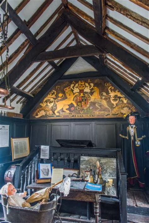 Looe Old Guildhall Museum And Gaol History And Photos