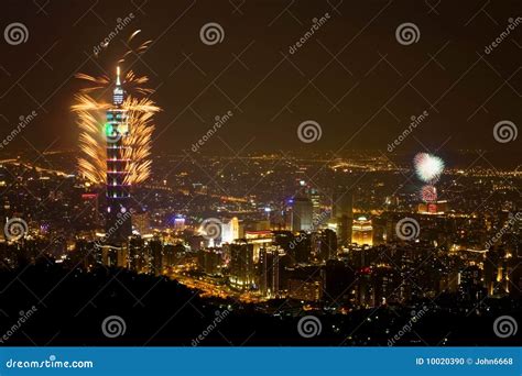 2009 Taipei 101 Firework Editorial Image Image Of Architecture 10020390