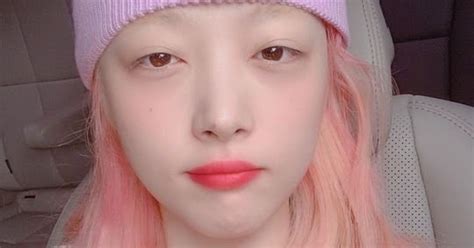 Sulli Continues With The Monochromatic Pink Looks