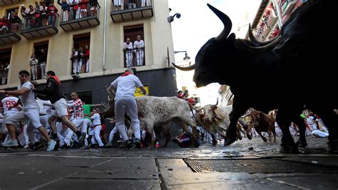 Sex Skadade Av Tjurar I Pamplona