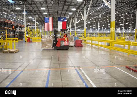 Amazon Fulfillment Center Schertz Texas Usa Aparil 17 2015 Interior