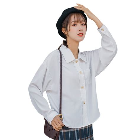 ရှပ်အင်္ကျ ီဖြူ အမျိုးသမီး ကိုရီးယား ဒီဇိုင်း အာရုံ တစ်ဦးကသေးငယ်တဲ့လူနည